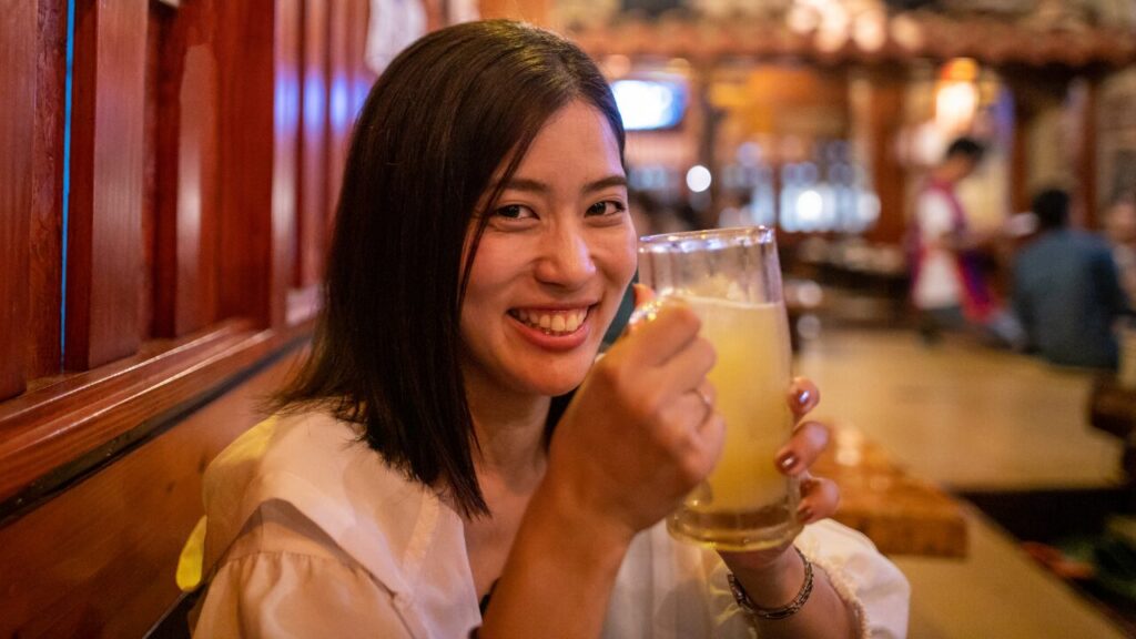 【2025年最新版】若者言葉・流行語を徹底解説！SNS発トレンドと意味まとめ - Oscar/オスカー